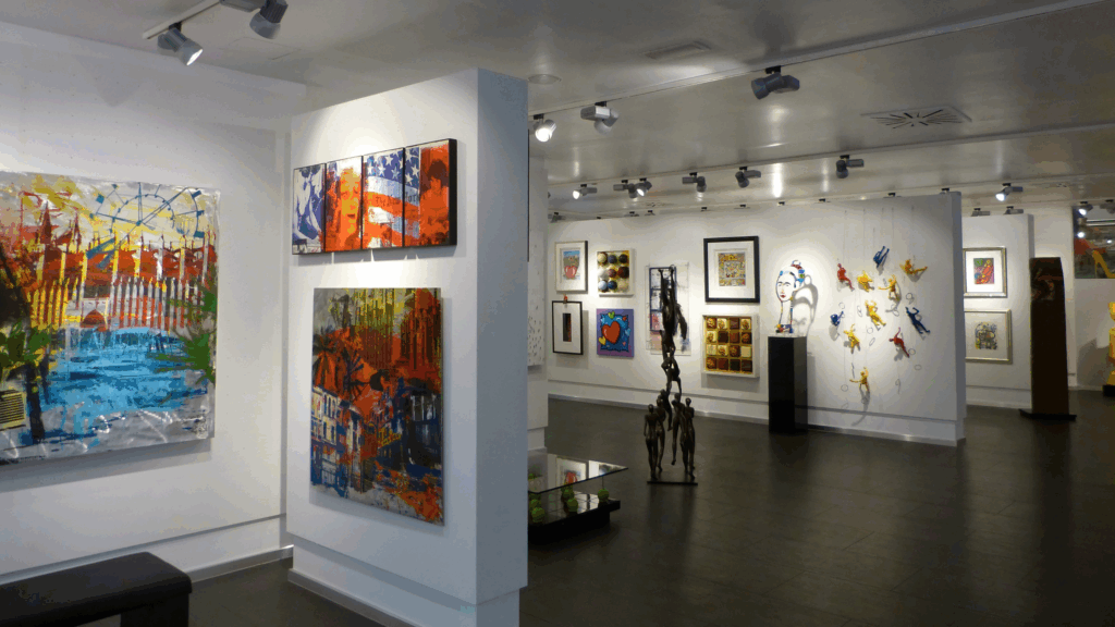 How to Prepare for an Art Fair: A Gallery Guide - Artbinder Blog